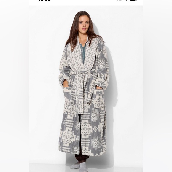 Pendleton | Intimates & Sleepwear | Pendleton Terry Cloth Robe Gray And ...